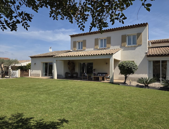 Villa Piscine Au Calme  – 6/7 Pers – Plage à Pied - Six-Fours-les-Plages