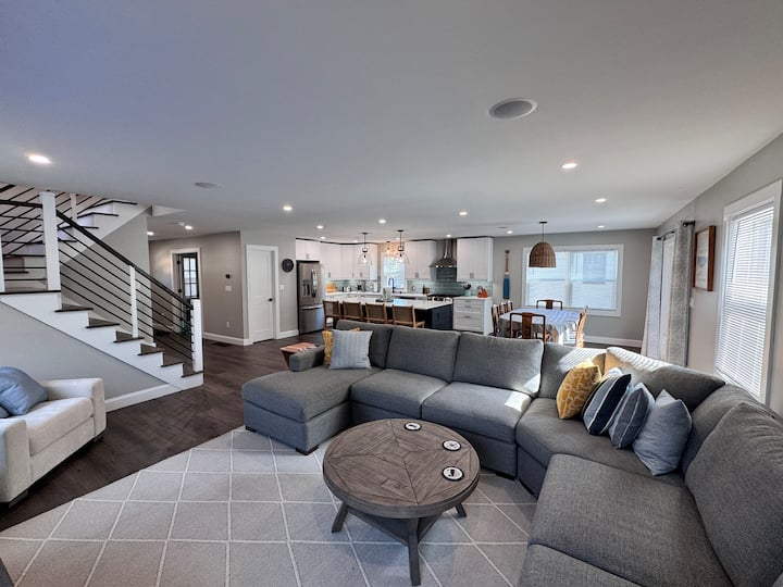 Quiet Narragansett Retreat | Central Air - Rhode Island