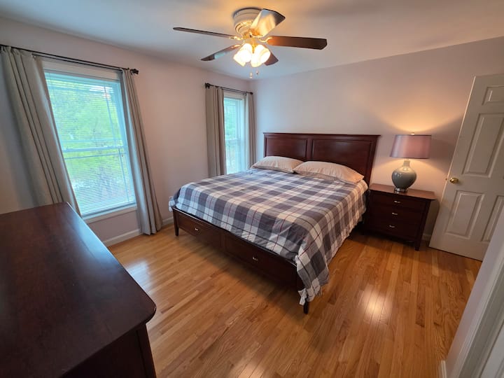 Bedford Executive Shared Housing - Manchester, NH