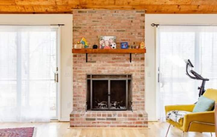 Family/pet-friendly House - Pool & Close To Beach - Sag Harbor, NY
