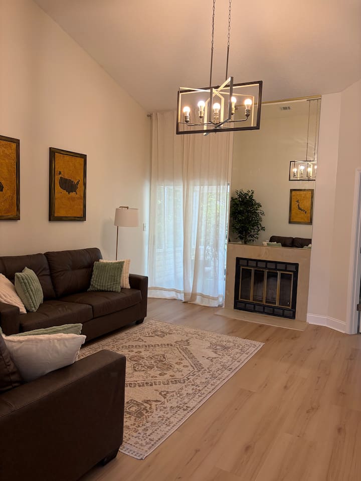 * Spacious 2br • Near Midcity • Pool & Tennis - Huntsville, AL