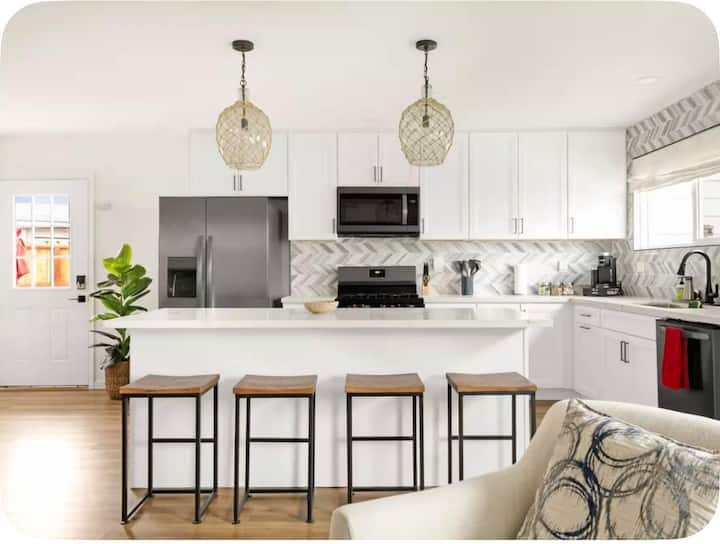 Sunny Coastal Escape | Sleeps 8 | Bbq Grill | Ac - San Diego, CA