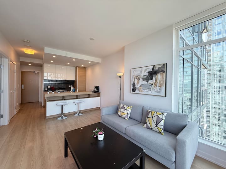 Great Location 1br&1bt Condo Burnaby - Burnaby