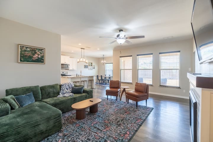 Spacious South Abilene Home | 3br, 2ba + King Bed - Abilene, TX