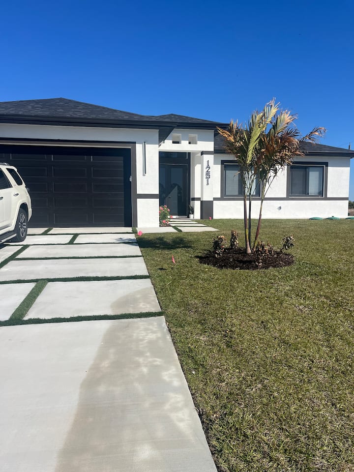 Mish’s Peaceful Haven - Lehigh Acres, FL