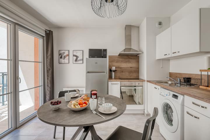 Studio Moderne, Calme En Centre Ville, Balcon - Toulon
