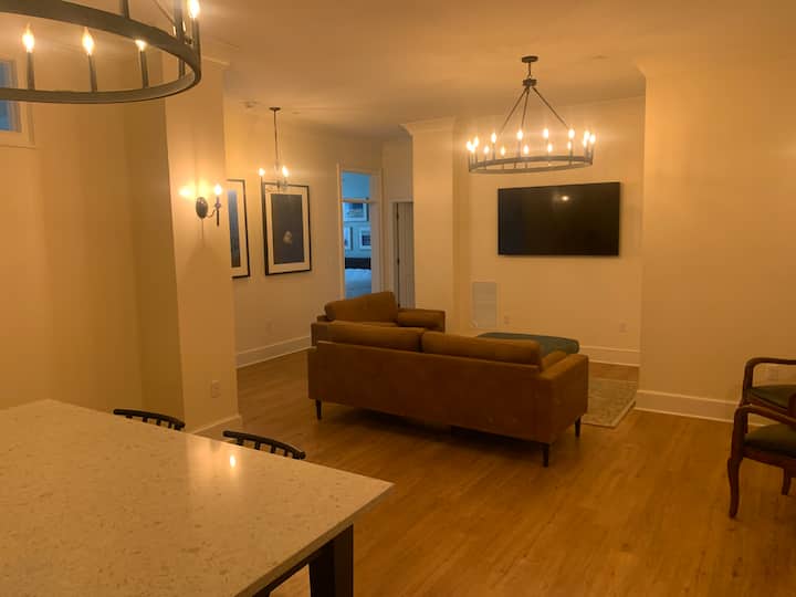 Monticello Hotel Four Bedroom Suite 9 - Charlottesville, VA