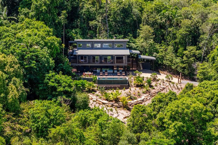The Tree House - 24 Murphy Street, Port Douglas - Port Douglas