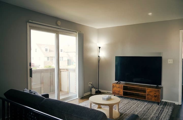 Nd 1br/1ba | Near Downtown South Bend/ Mishawaka - Mishawaka, IN