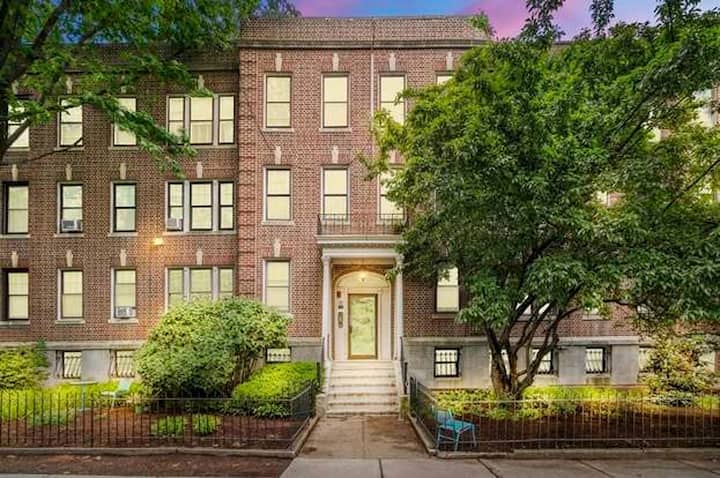 Boston 2br Near Fenway + Downtown Access - Boston, MA