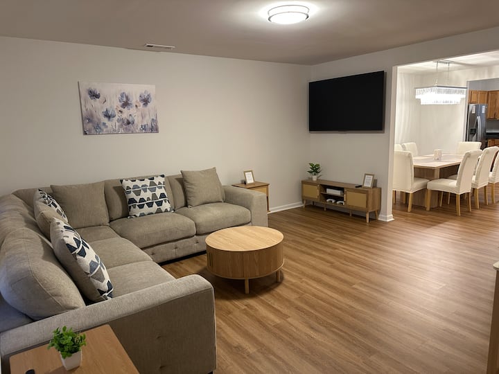 “Stylish 3br Near Noda W/ Outdoor Lounge” - Charlotte, NC