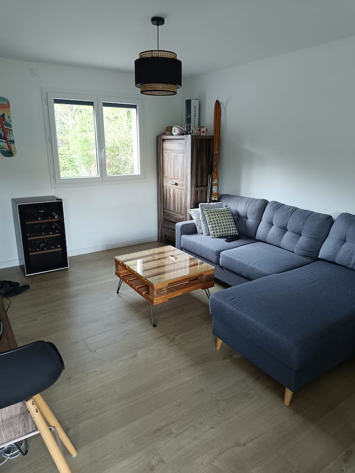 Maison Mitoyenne A Mi-montagne - Lac d'Aiguebelette