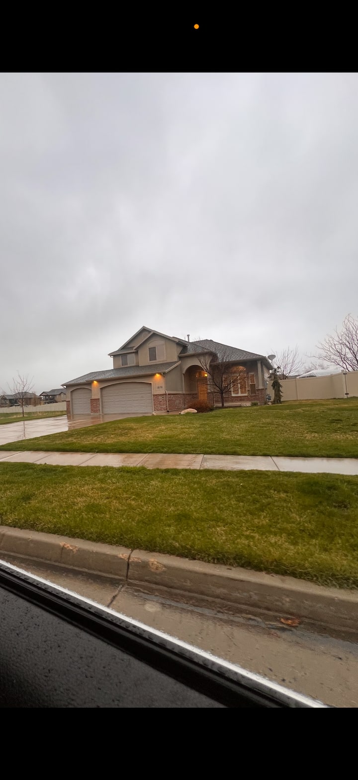 Farmington Luxurious Home - Entire House - Farmington, UT