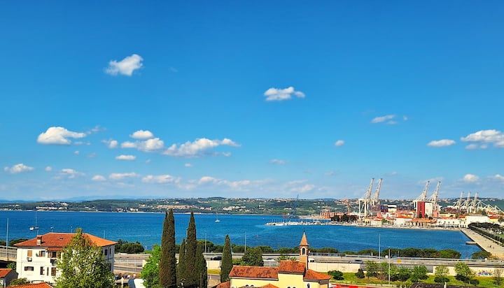 Sea View 2br Apartment, Parking & Self Check-in - Koper