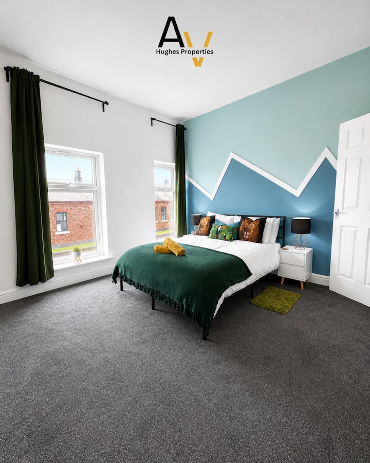 Central Two Bedroom House - Free Parking - Wi-fi - Crewe
