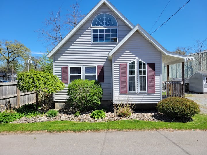 Alex's Cottage - Sylvan Beach, NY