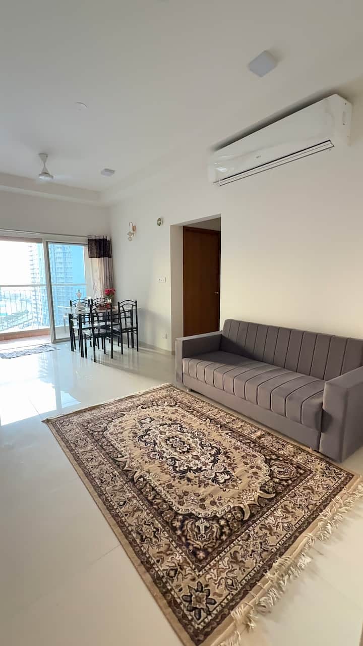 2bhk In Gift City | Work-friendly Stay - Gandhinagar