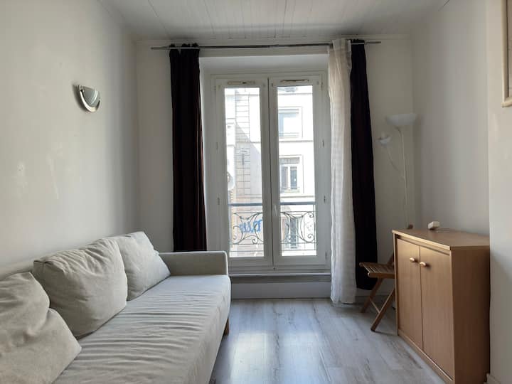 Appartement Spacieux Près De République - Paris