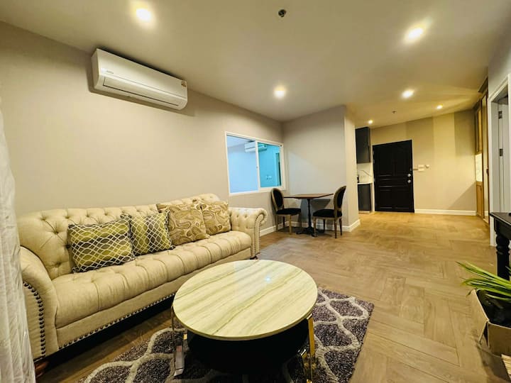 Patong 2br Condo W/ Pool View, Gym, Near Bangla - Patong