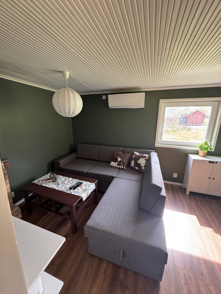 Lantligt Belägen Stuga - Skövde