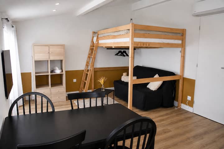 Charmant Studio 4 Personnes, 5 Min De La Citadelle - Blaye