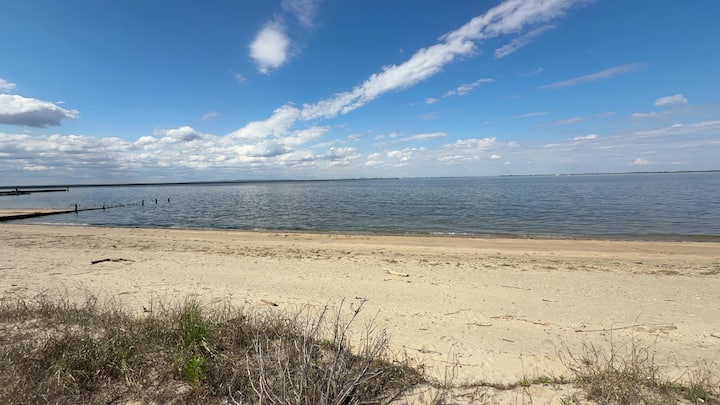4 Br Beach House. Sleeps 6. Private Owned Beach - Highlands, NJ