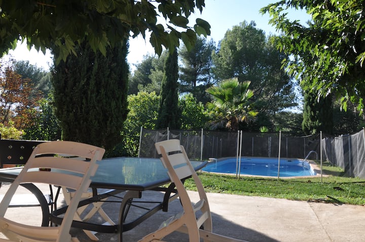 Maison Piscine Privée Cadre Nature Au Calme - Aubagne