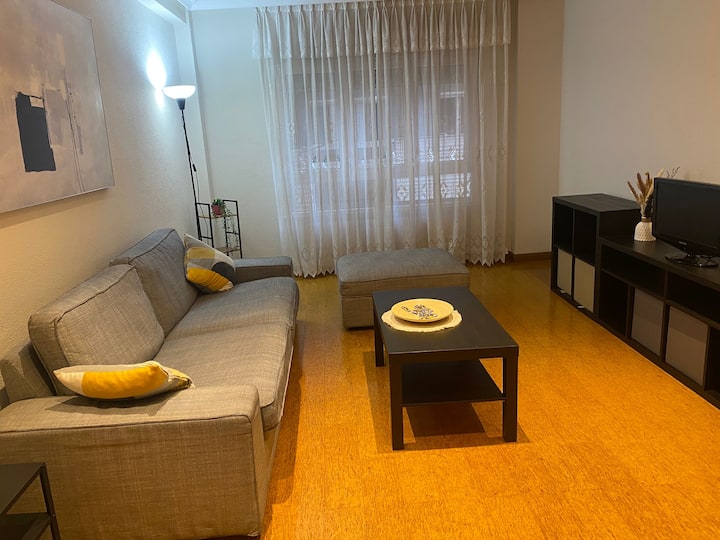 Hogar Céntrico, Tranquilo, Cerca Playa Y Comercios - Gijón