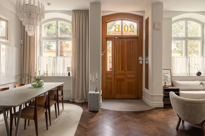 Townhouse I Naturnära Område På ÖStermalm - Solna