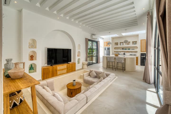 Villa Rin | Modern 2br | 15 Min Batu Belig Beach - Australia
