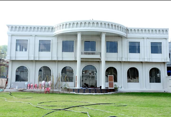 Hotel Pushpa Paradise | Luxury Room - Bundi