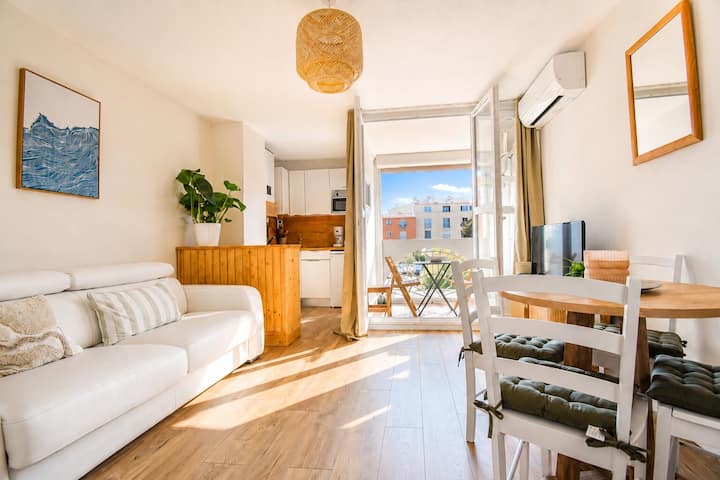 Appartement - Cap D'agde - Terrasse Et Parking - Agde