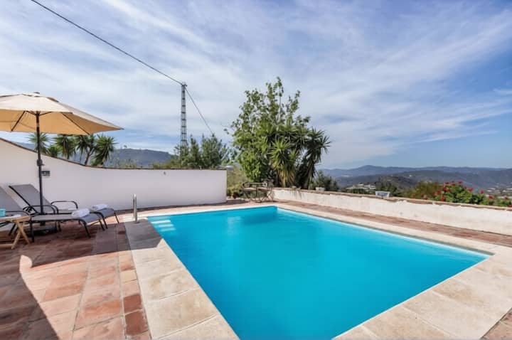 Andalusian Villa, Private Pool & Mountain Views - Canillas de Aceituno