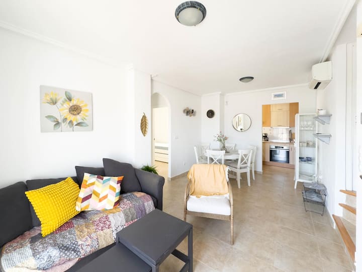 Br688 Cozy Apartment In Altos De La Bahia! - Torrevieja