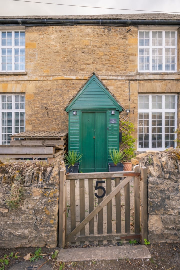 Charming Two Bedroom Cottage In Chipping Norton - Chipping Norton