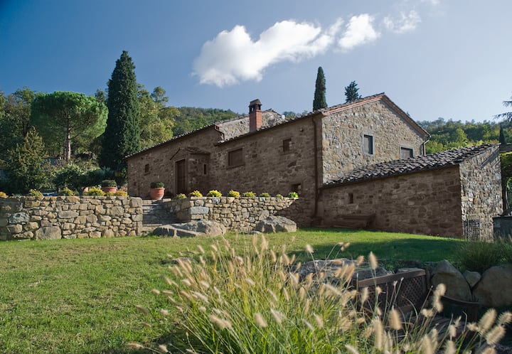 Vacation In A Renaissance Painting - Passignano sul Trasimeno