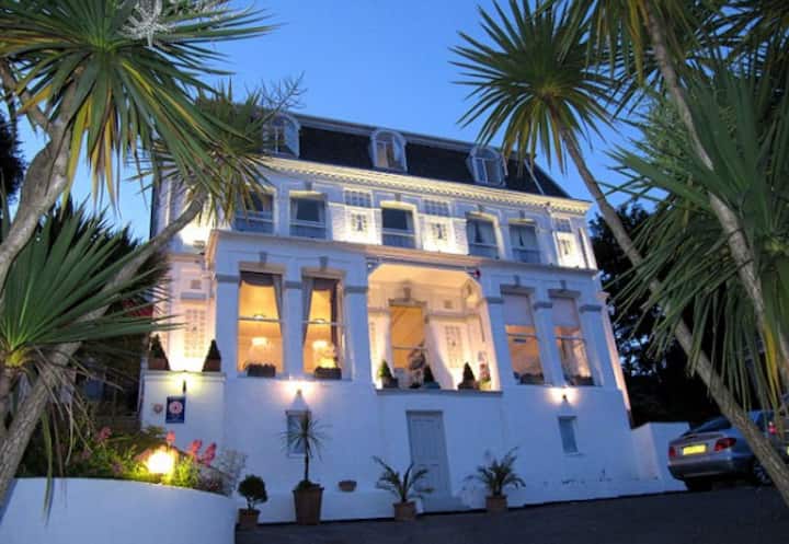 The Shirley - Torquay, Victorian Villa Circa 1888 - Dawlish