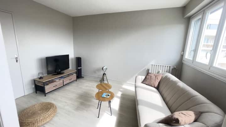 Appartement Cosy - Proche Hôpital - Parking Privé - Le Mans