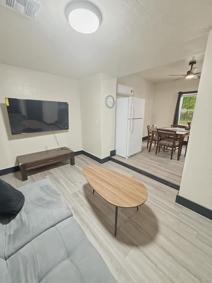 The Pryor Hideaway 2br Home - Rocklahoma