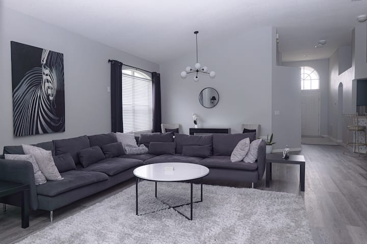 Wesley Chapel Home- 3 Bed/2 Bath With Waterfront - Wesley Chapel, FL