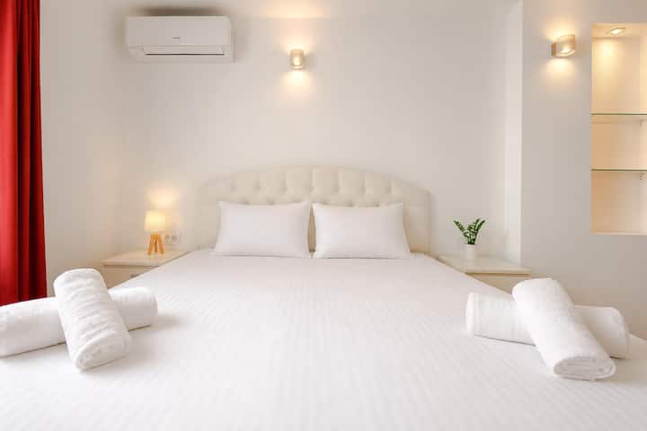 Private Room In Central Sofia - Walk Everywhere - Sofia