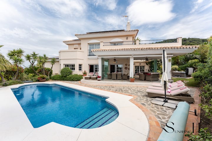 Luxury 3br Villa By Alhaurín Golf W/ Heated Pool - Coín
