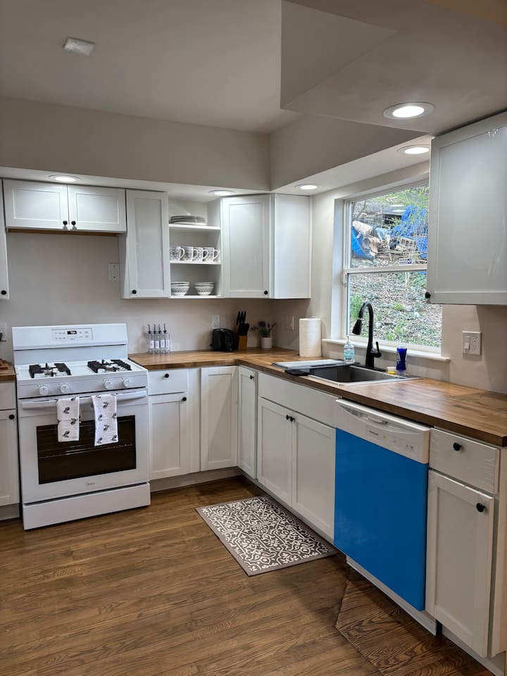 Beautiful Clifton Home - Covington, KY