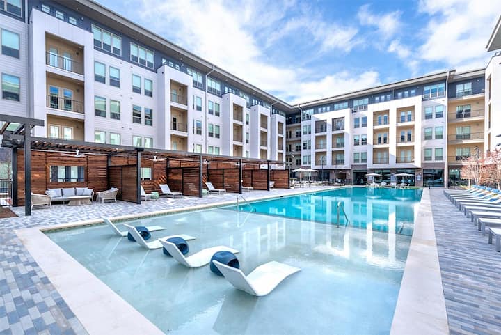 Lux Lake Living @ Sapphire Bay - Garland, TX
