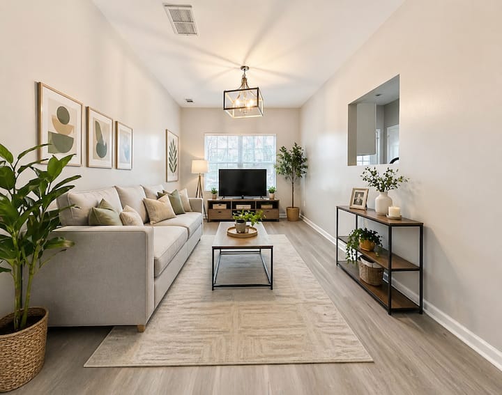 Spacious Monroe Retreat | Quiet Neighborhood - Monroe, GA