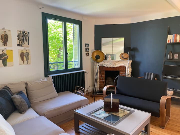 Chambres D'hôtes 
 Le Jardin Aux Glycines - Vichy
