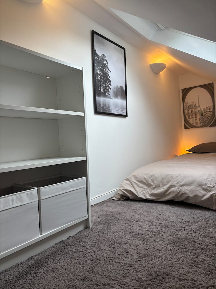 Charmant Studio Avec Mezzanine En Plein Centre - Melun