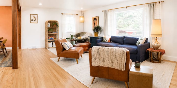 Summer Escape For The Whole Family! Sleeps 10! - Lawrence, KS