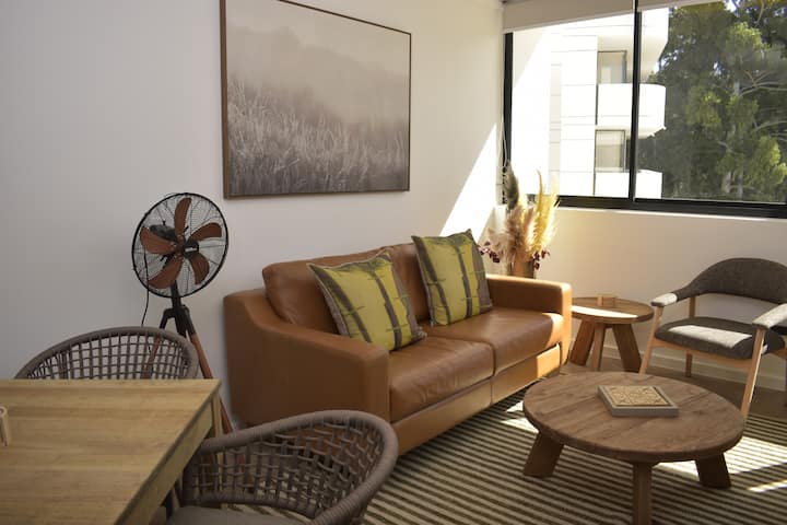 Mountain Breeze Classy 2 Bedroom Apartment - George