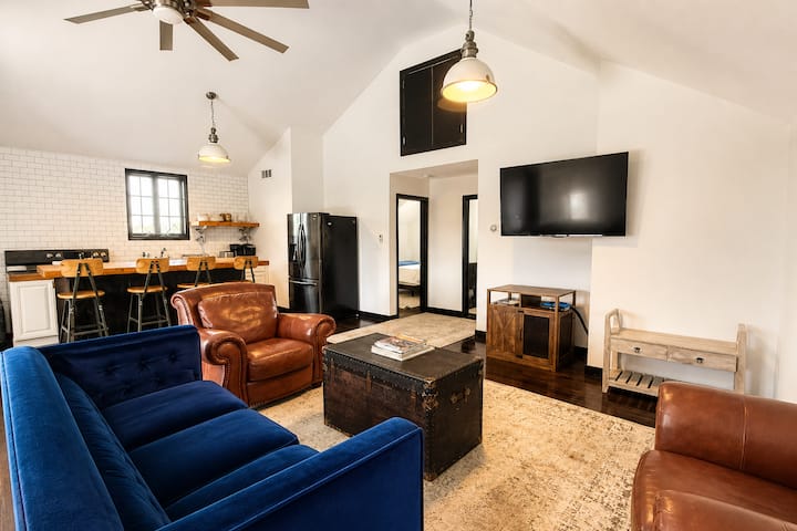 Mattituck 2br: Open Layout, Deck, Bbq, Near Vines - Mattituck, NY